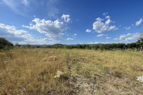 Land for sale in Paulhan, Herault - €155,000 | Ref: 85931825 | Kyero