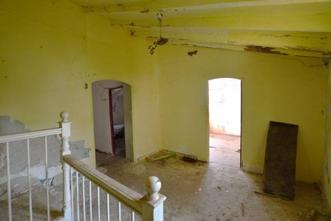 Town house for sale in Lubrin, Almeria - €29,950 | Ref: OLV2101 | Kyero