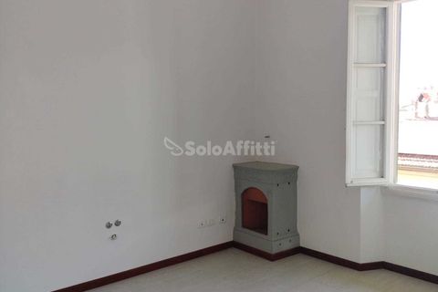 Commercial property to rent in Sesto Fiorentino, Florence - €650 | Ref: U507 | Kyero