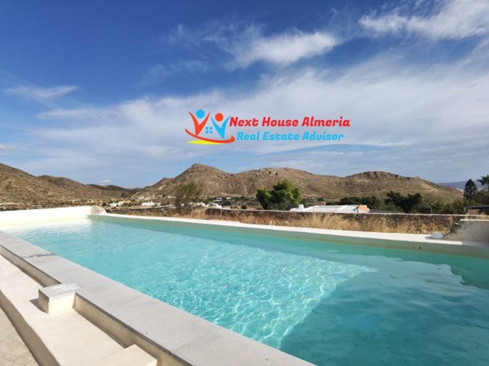 Country houses for sale in Andalucia, Spain | Kyero