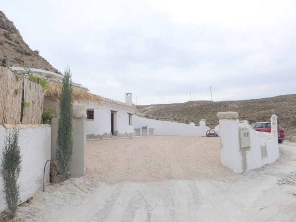 Cave houses for sale in Granada, Andalucia | Kyero - Page 8