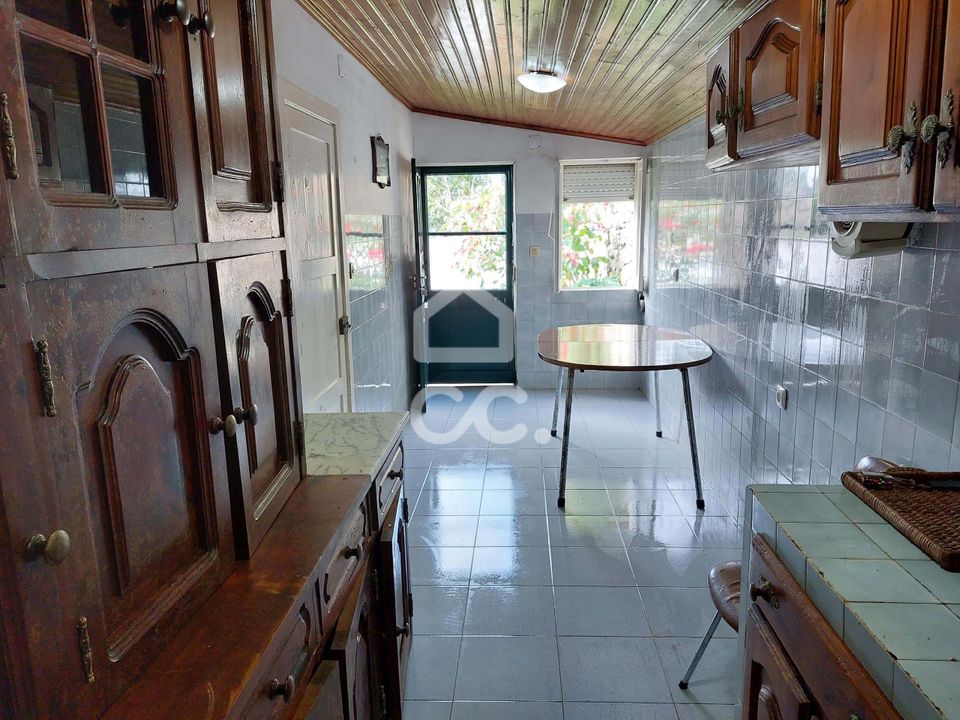 Villa for sale in Vila da Praia da Vitoria, Terceira - € 115,000 | Ref ...