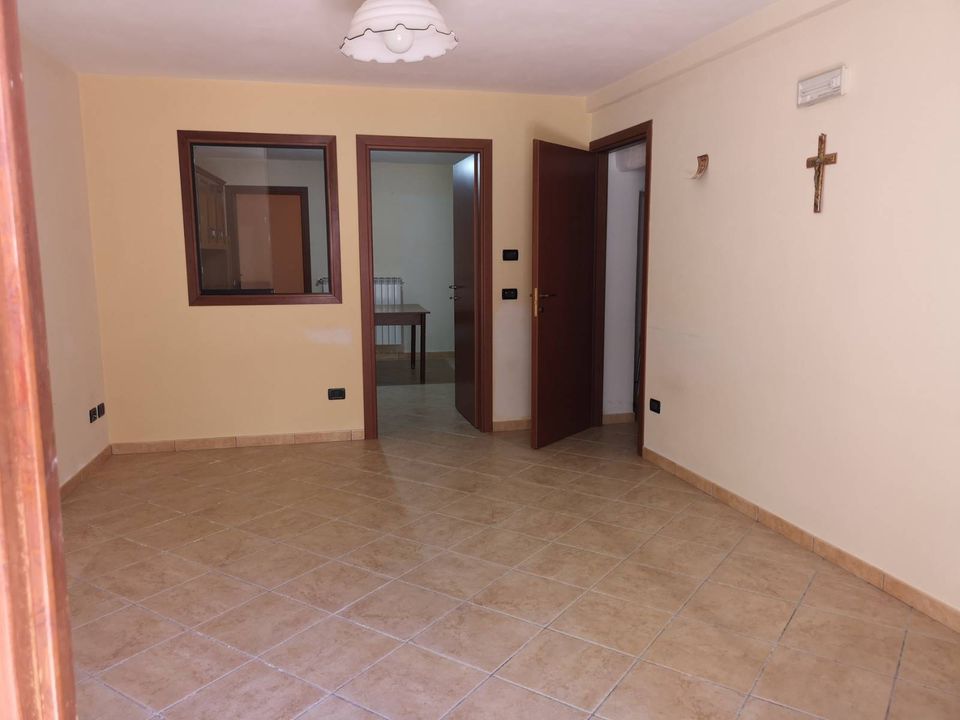 Villa for sale in Chiusa Sclafani, Palermo - € 34,000 | Ref: 14066460 ...