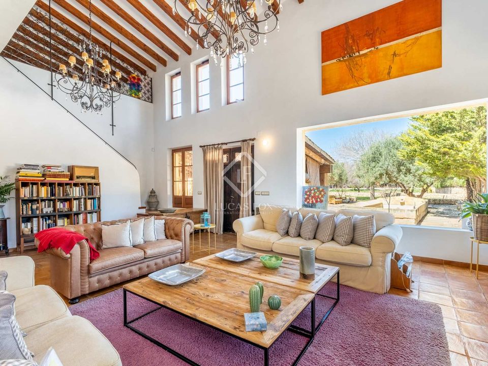 Country houses for sale in Spain - Kyero.com