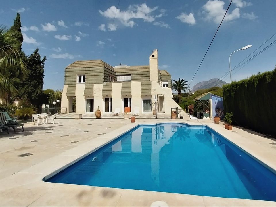 Villas for sale in Benidorm | Kyero