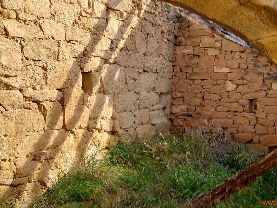 Country house for sale in Alcaniz, Teruel province - € 36,000 | Ref ...