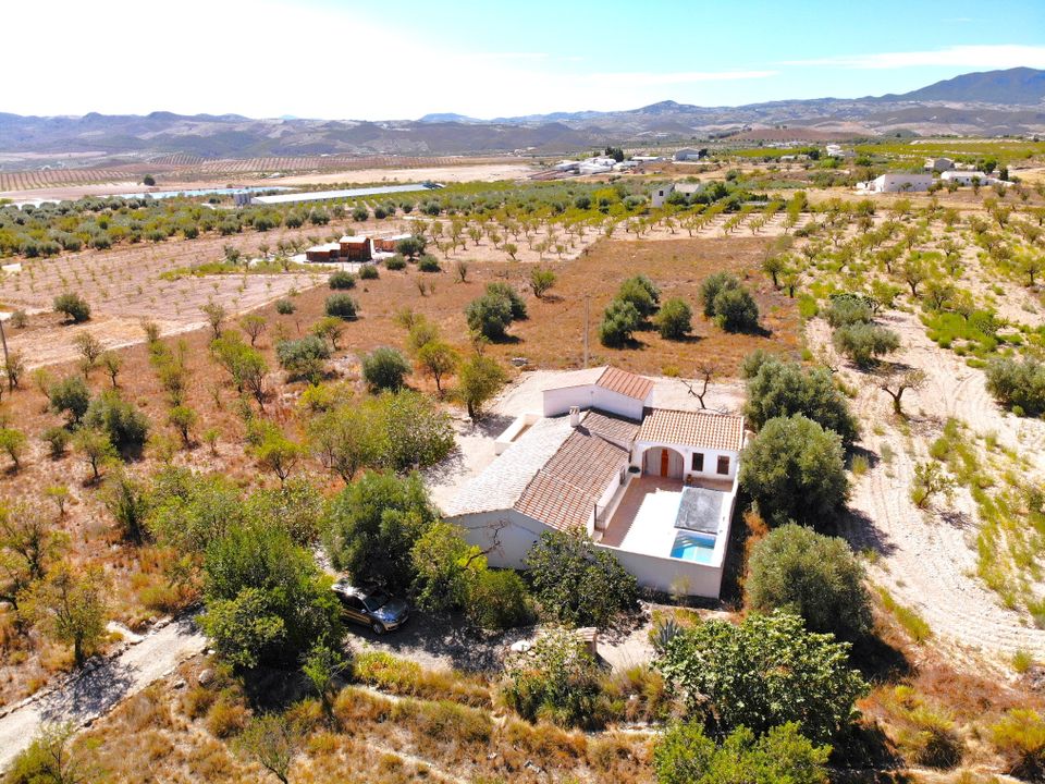 Country houses for sale in Spain | Kyero
