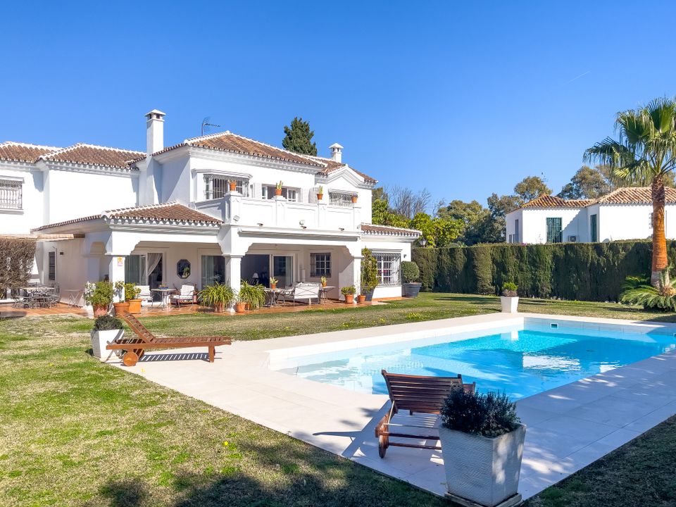 Properties for sale in Estepona over 13,000 properties | Kyero