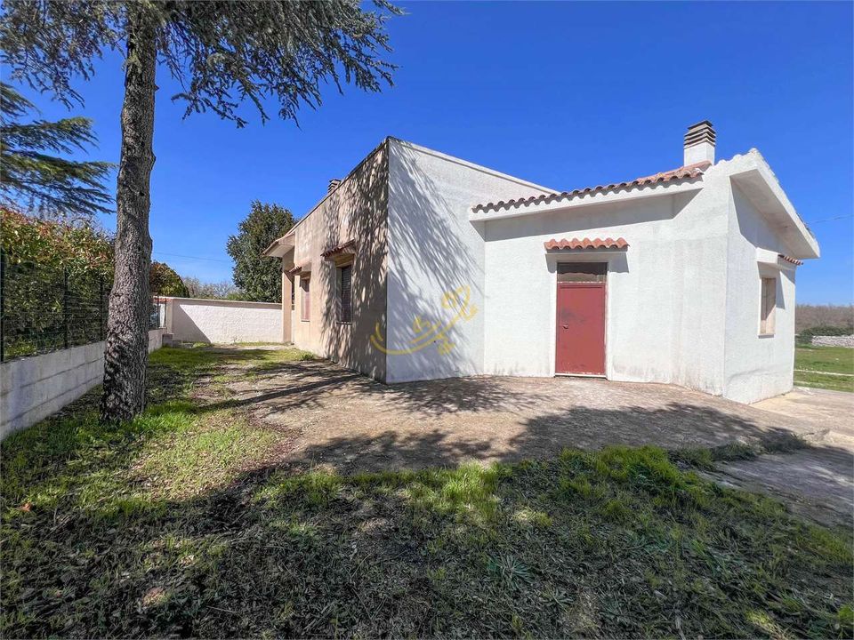 Cheap Villas for sale in Italy - Kyero.com