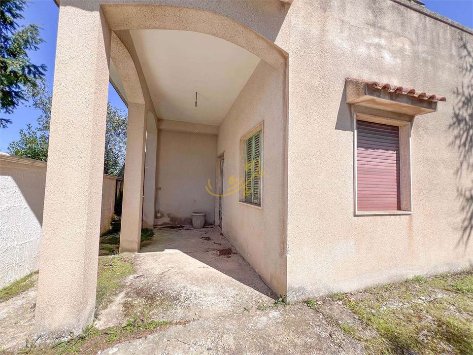 Cheap Villas for sale in Italy - Kyero.com