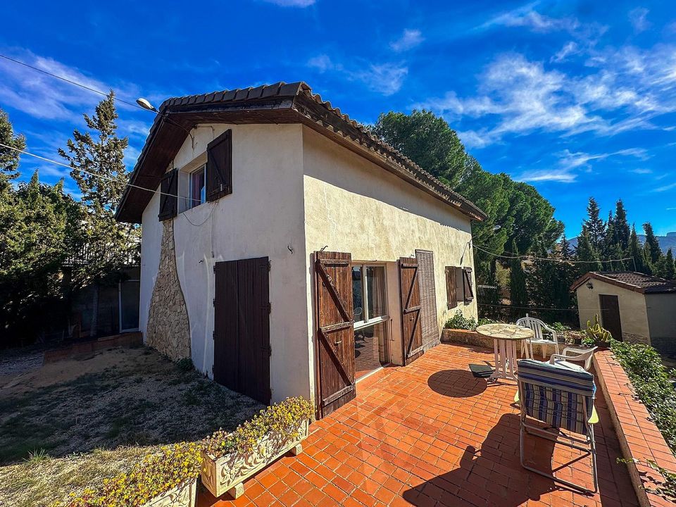 Country houses for sale in Spain | Kyero