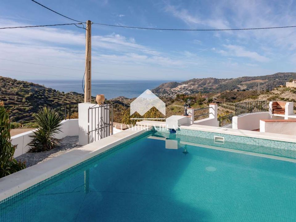 Country houses for sale in Spain | Kyero