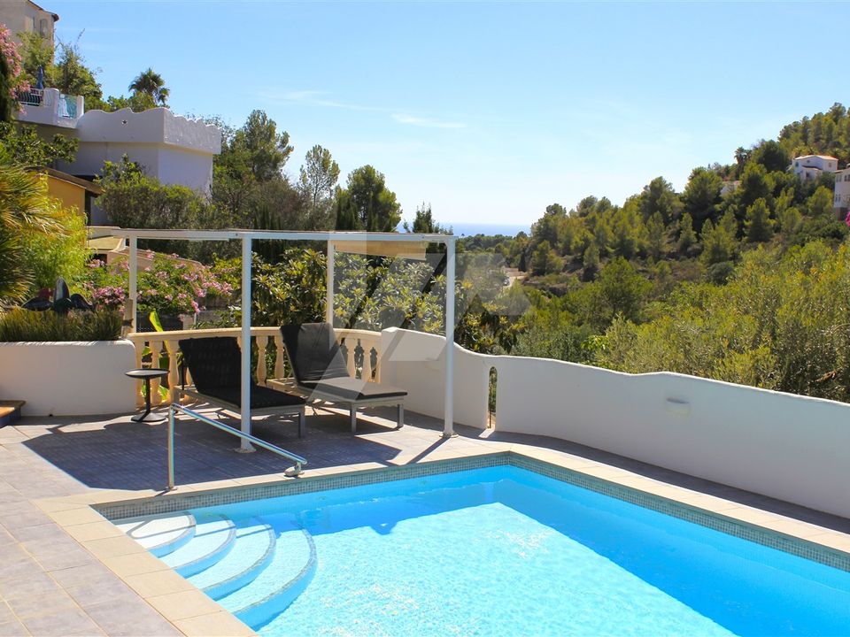 Villas for sale in Spain | Kyero
