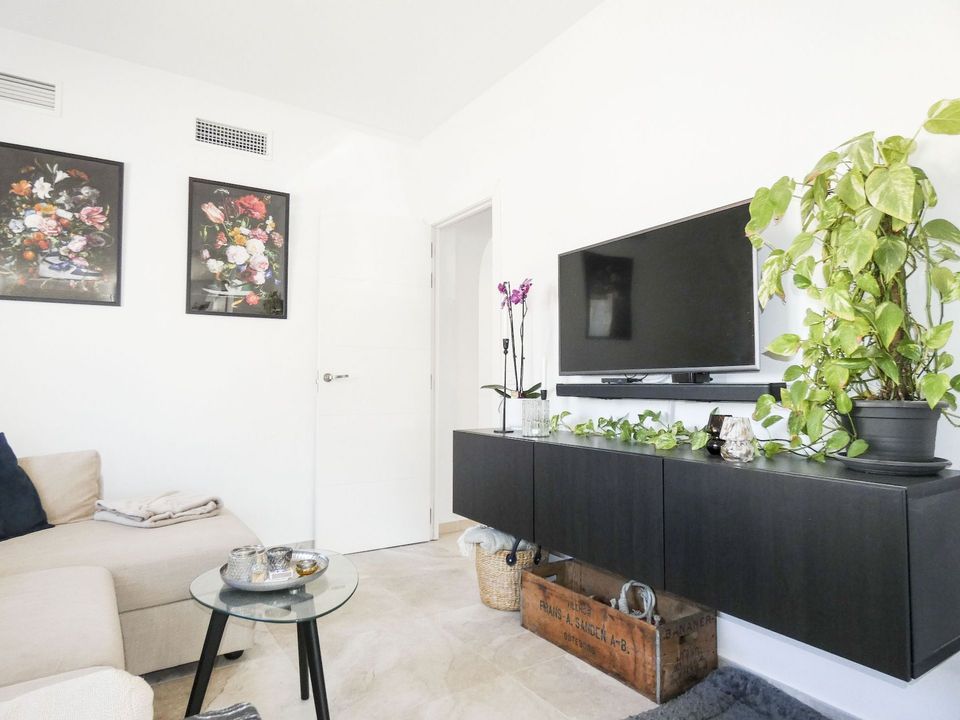 Property for Sale in Alicante - 150,000+ Apartments & Houses | Kyero