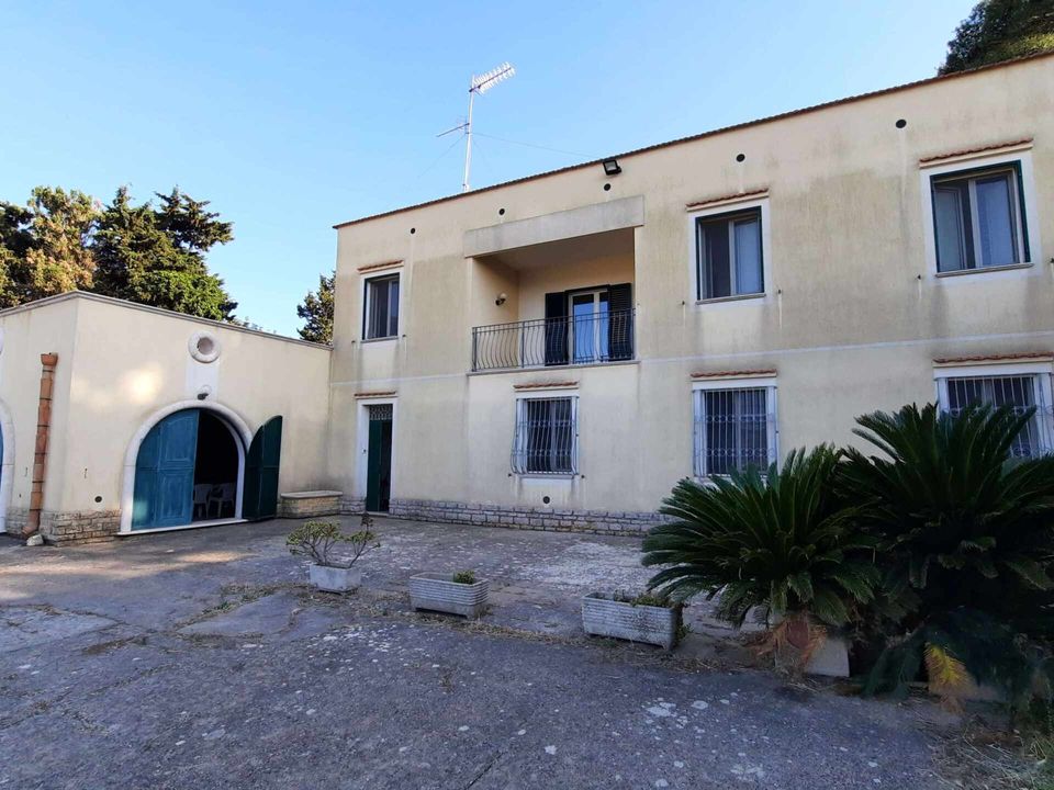 Properties for sale in Italy | Kyero