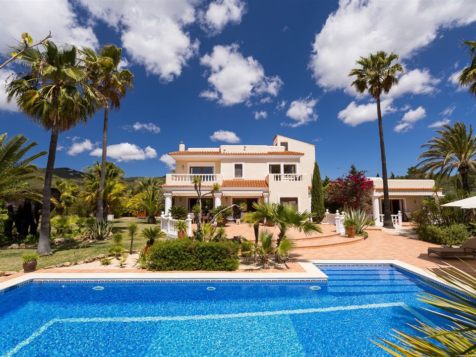 Mudita Consulting Ibiza - Properties for sale in Spain | Kyero