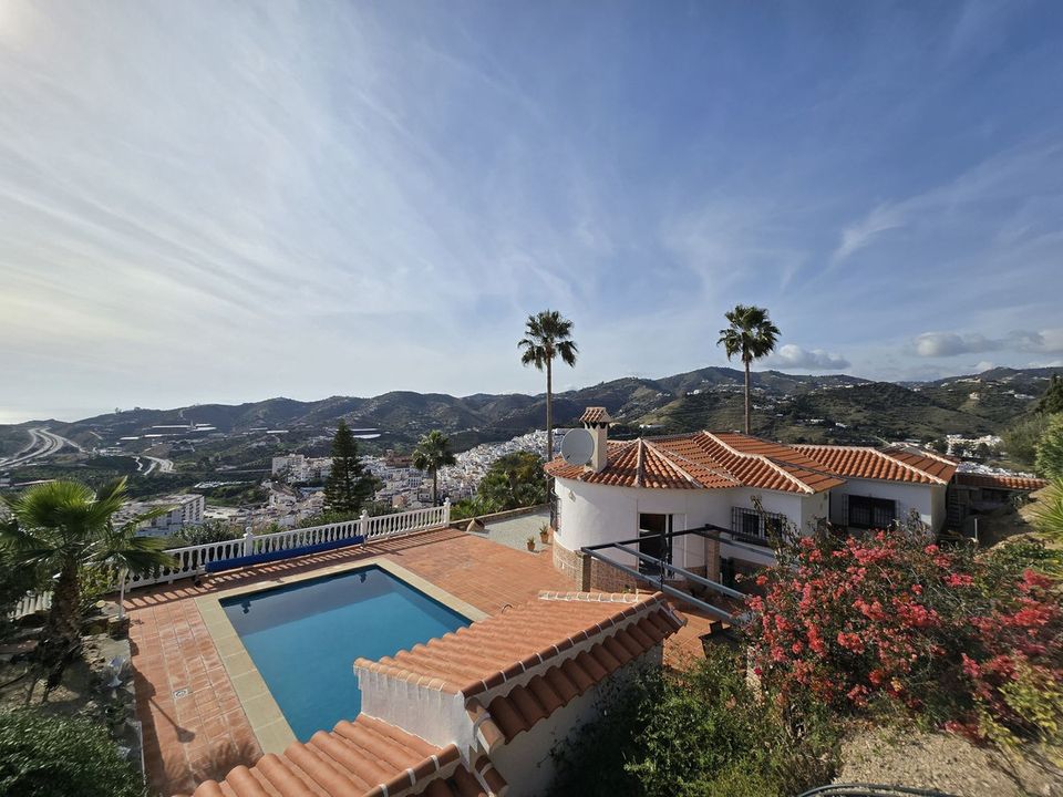 Properties for sale in Torrox | Kyero