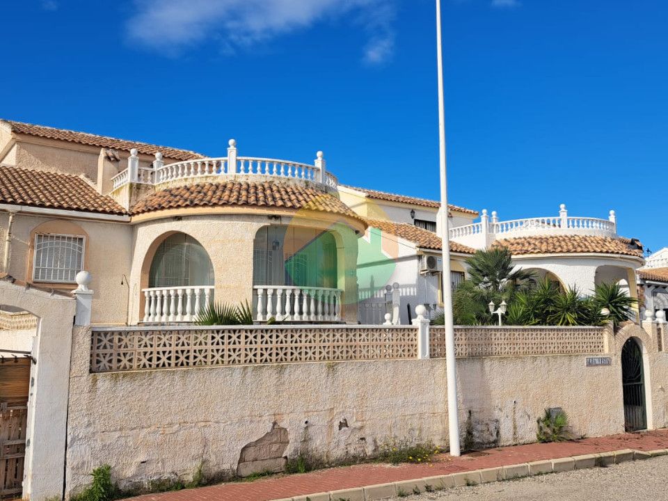 Properties for sale in Camposol | Kyero