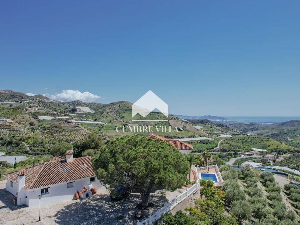 Country houses for sale in Spain | Kyero