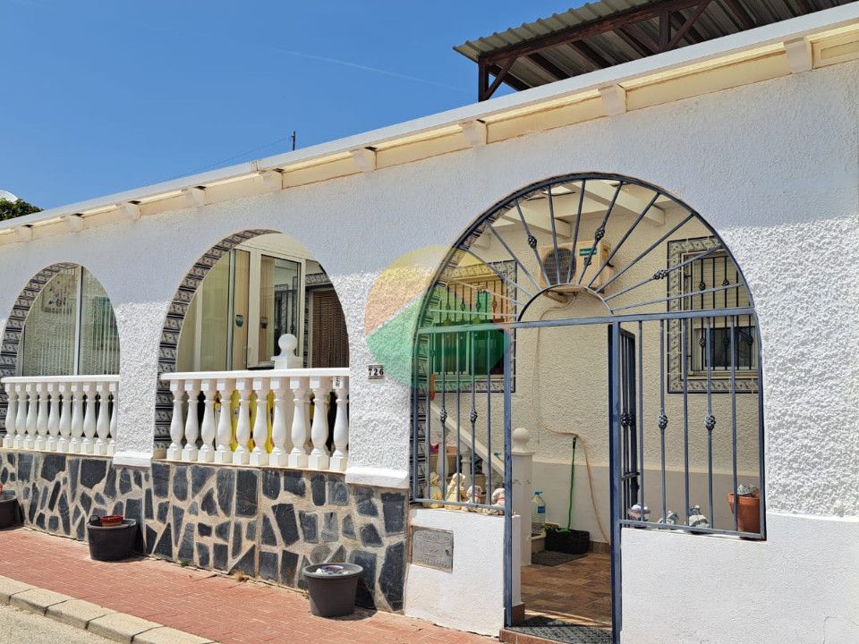 Properties for sale in Camposol | Kyero