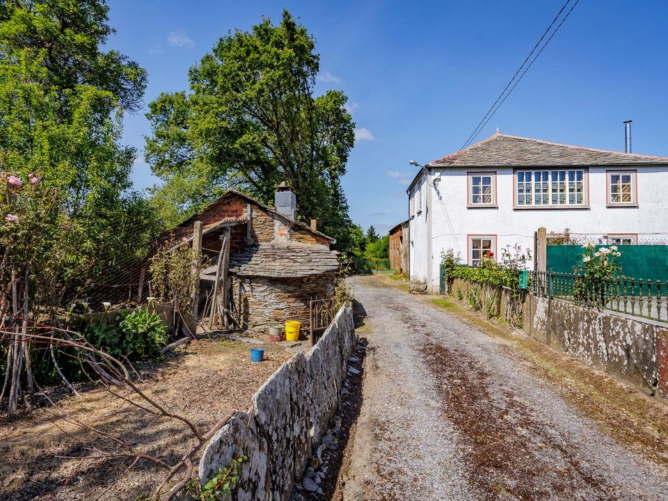 Property for Sale in Galicia - Buy Houses, Villas & More | Kyero