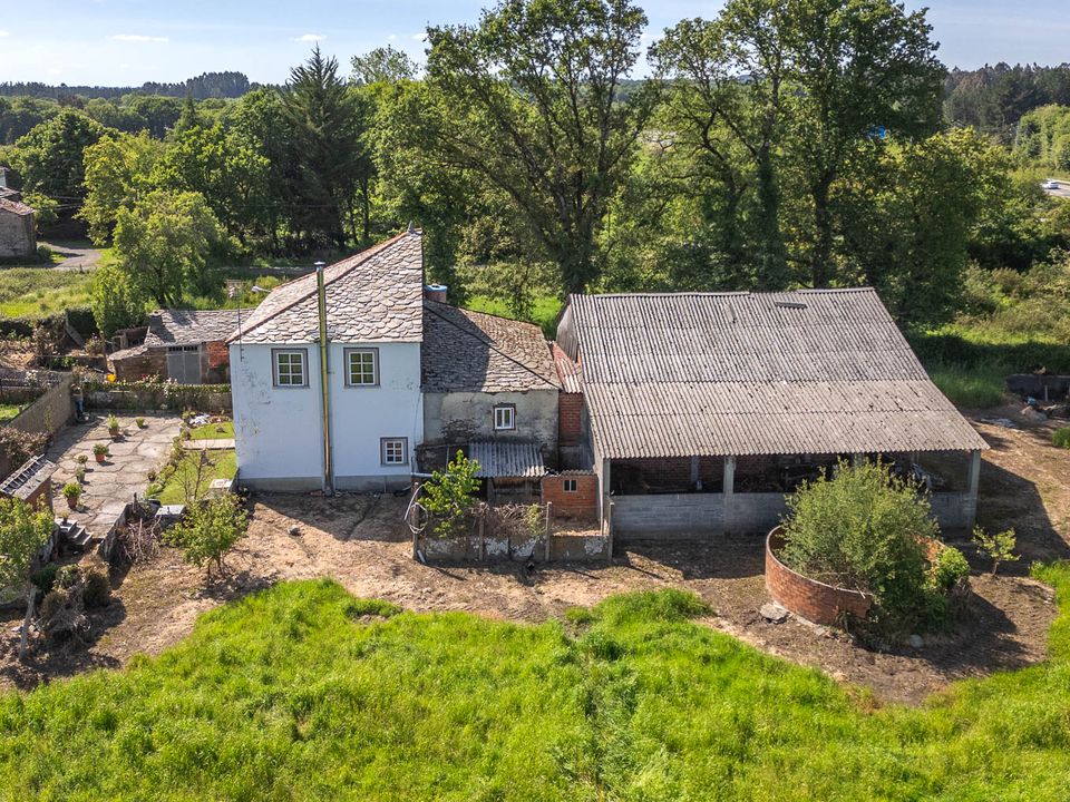 Property for Sale in Galicia - Buy Houses, Villas & More | Kyero