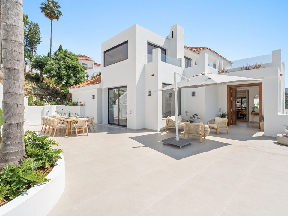 Villas for sale in Spain | Kyero