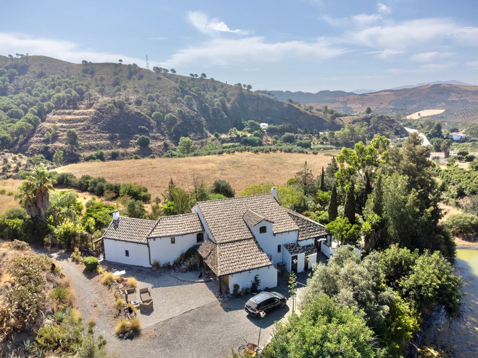 Country houses for sale in Spain | Kyero