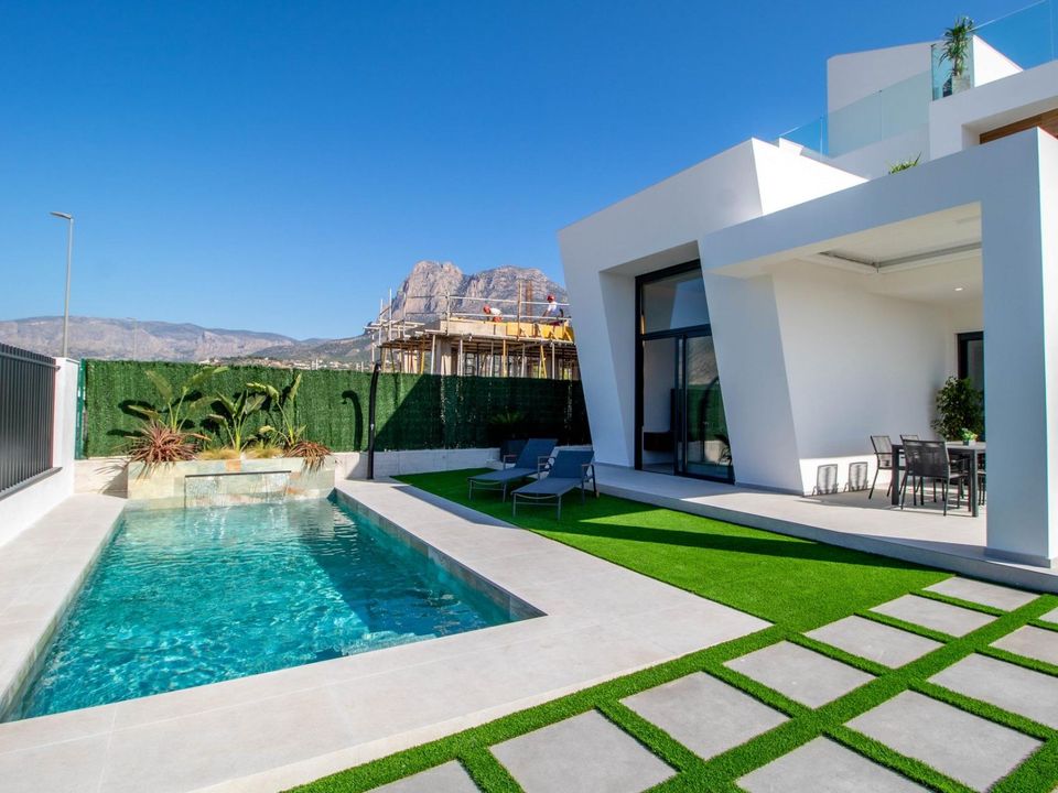 Villas for sale in Benidorm | Kyero