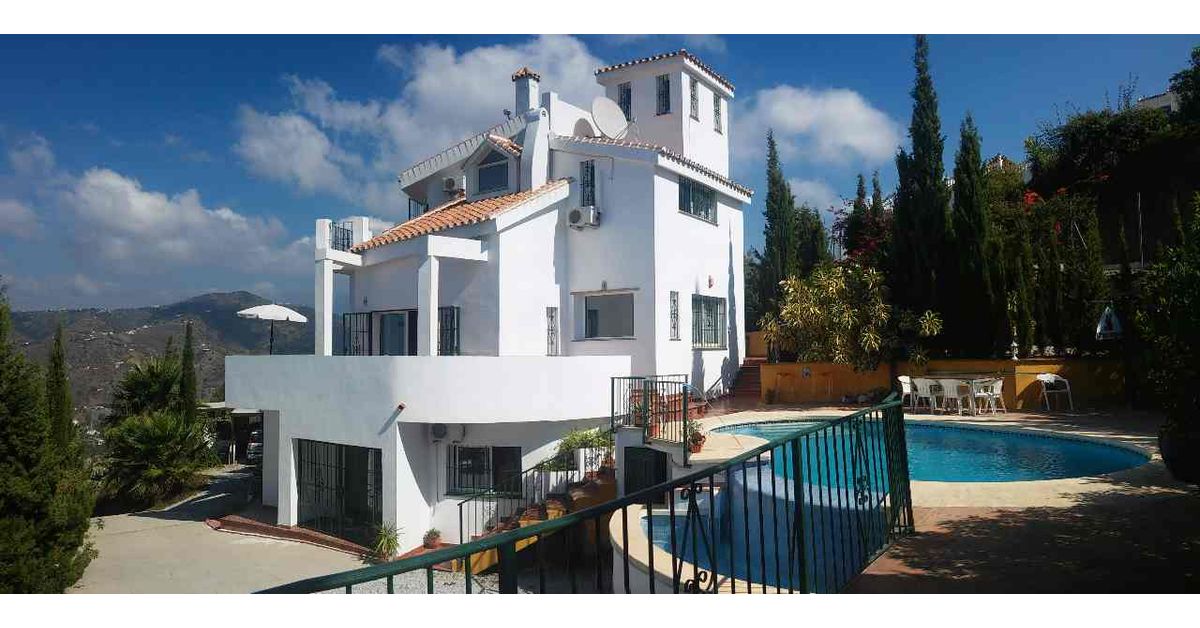 Villa til salgs i Torrox, Malaga provins - € 850,000 | Ref: 6379857 ...